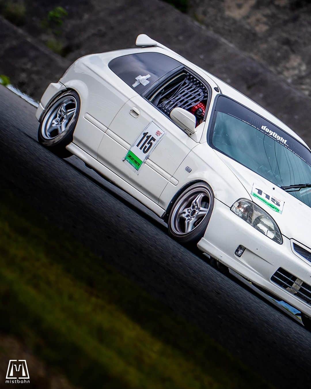 mistbahnさんのインスタグラム写真 - (mistbahnInstagram)「_ Honda EK9 CIVIC Type R _ 🚗 ...