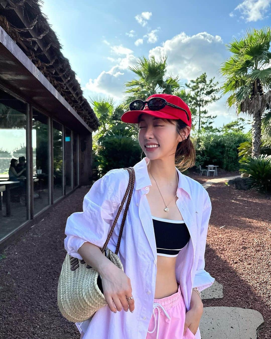 COCO さんのインスタグラム写真 - (COCO Instagram)「🦢🐶 친해지지 못한 제주도 친구들..🥲 #제주도여행」8月16日 ...