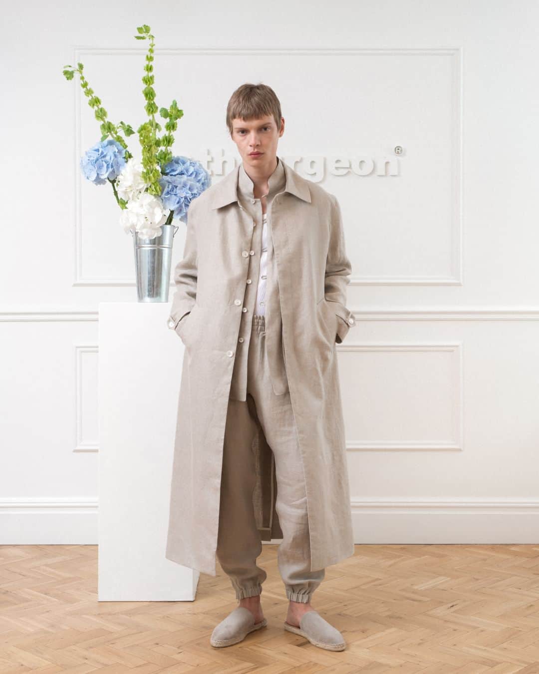 クロスサージョンさんのインスタグラム写真 - (クロスサージョンInstagram)「FLOWERS DON’T TELL, THEY ...