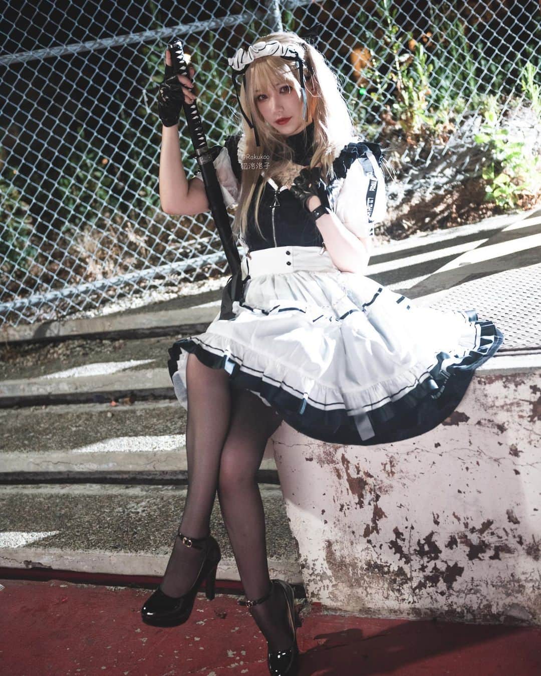 犬神洛洛子さんのインスタグラム写真 - (犬神洛洛子Instagram)「🩶CYBER MAID⚔️ 📷 @nshukiriko thx ...