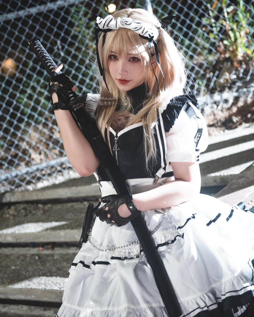 犬神洛洛子さんのインスタグラム写真 - (犬神洛洛子Instagram)「🩶CYBER MAID⚔️ 📷 @nshukiriko thx ...