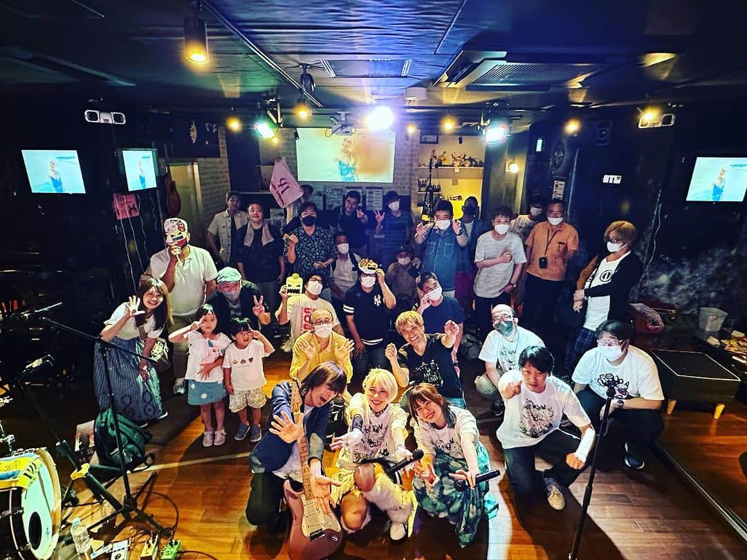 塚田綾佳さんのインスタグラム写真 - (塚田綾佳Instagram)「#塚田綾佳2ndワンマンライブ ありがとうございました~~~ 大成功！！！！ 初ギターお披露目も出来たし スペシャルゲスト ...