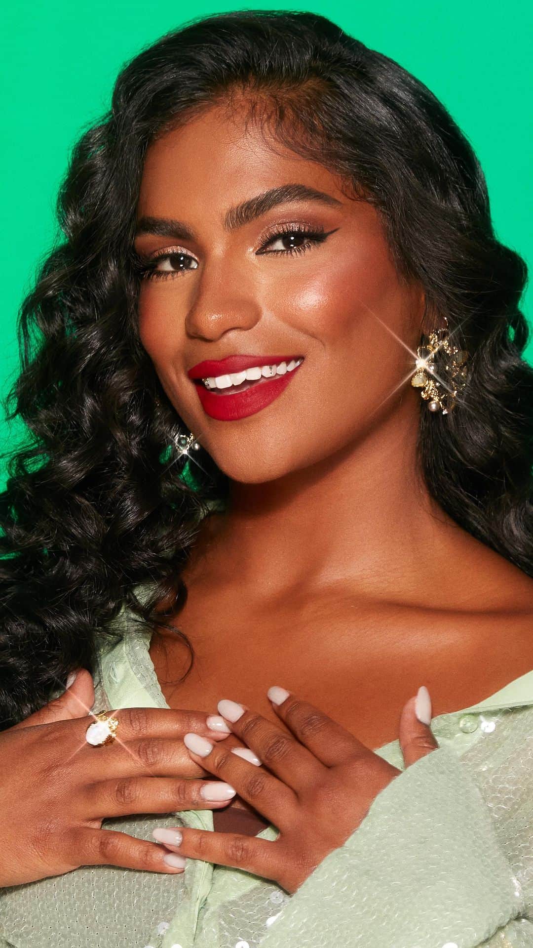 シャーロット・ティルベリーさんのインスタグラム動画 - (シャーロット・ティルベリーInstagram)「🧜‍♀️DO YOU WISH TO ...