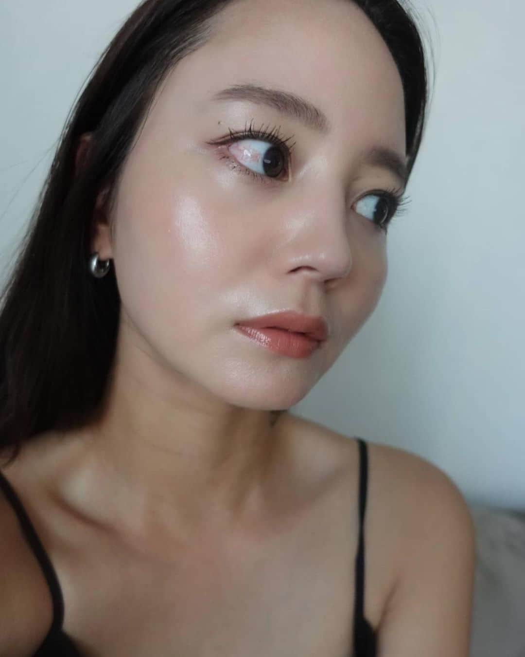 NANAMIさんのインスタグラム写真 - (NANAMIInstagram)「. 最近、大人メイクを意識 ブラウンアイシャドウに 再びハマりつつあります♡ 使用しているのは、マキアージュ ...