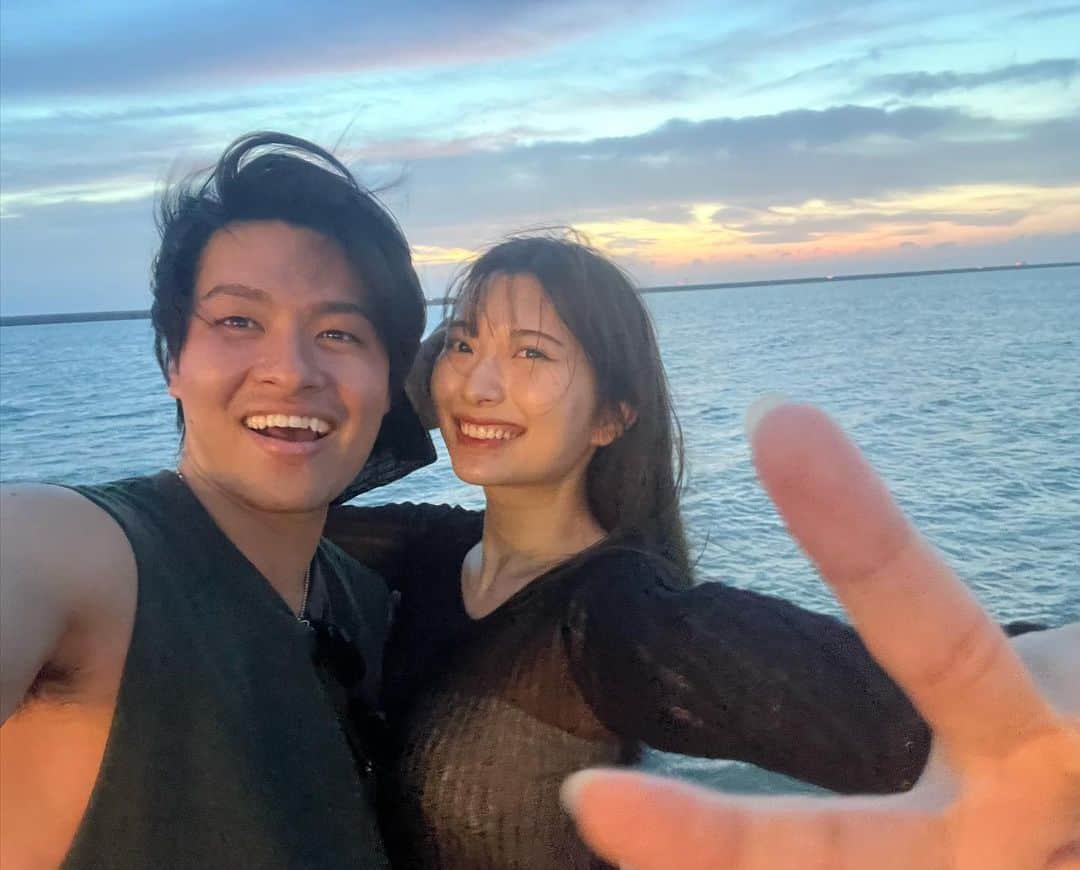 華金カップルさんのインスタグラム写真 - (華金カップルInstagram)「写真撮る時基本暴風やった日💁🏻‍♂️🌪️♡」8月2日 21時54 ...