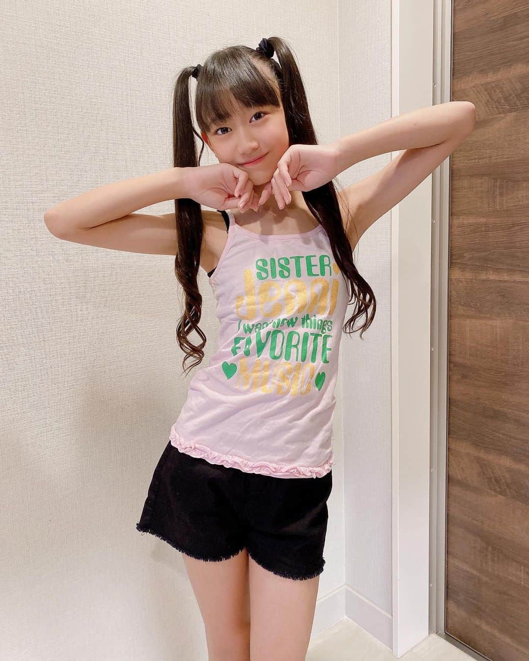 藤林夢さんのインスタグラム写真 - (藤林夢Instagram)「💗藤林夢(Yume)💗 @yumemama.mini 🎀4×stAr5(シスタ)🎀 @4_star5.official @4 ...