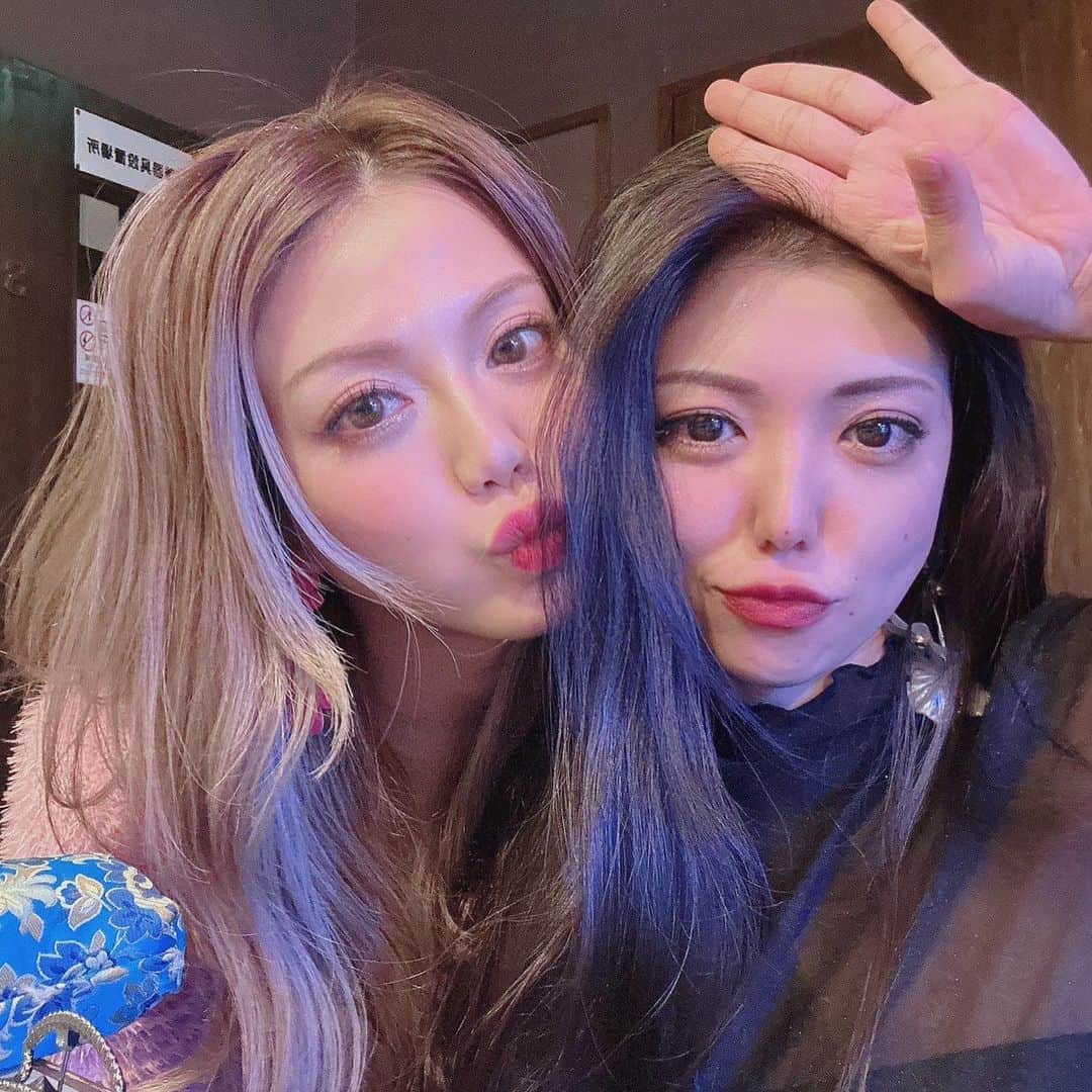 myumyuさんのインスタグラム写真 - (myumyuInstagram)「愛してる人たち ️ え、バタ子さんってそんな髪型やったん🙃 ...