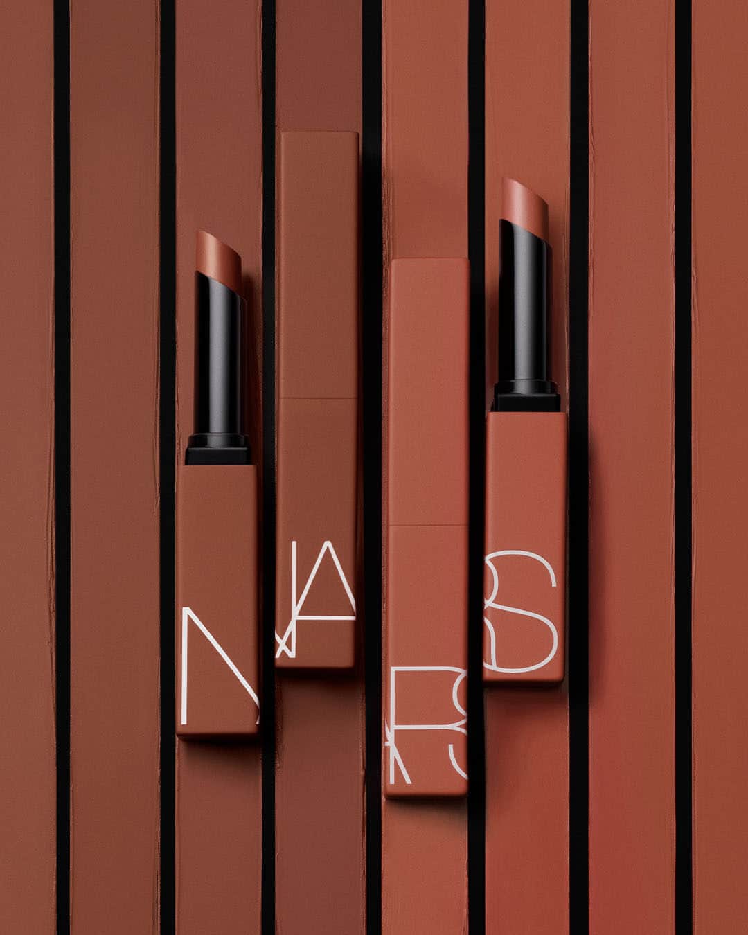 NARSさんのインスタグラム写真 - (NARSInstagram)「Rebellious browns. Seductive nudes ...
