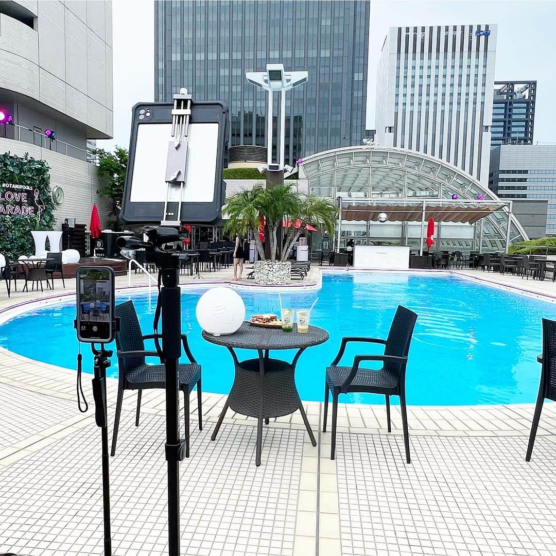 鈴木絢子さんのインスタグラム写真 - (鈴木絢子Instagram)「・ ・ 【今年も城プール🏯】 ホテルニューオータニ大阪「Jo-POOL」 今年も9月18日までアウトドアプールがOPEN ...