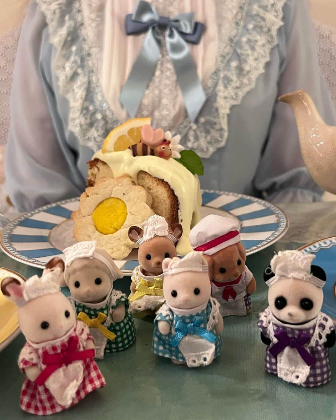 エリンコさんのインスタグラム写真 - (エリンコInstagram)「🌼🐝 . @midorifukasawa ちゃんと @cafe ...