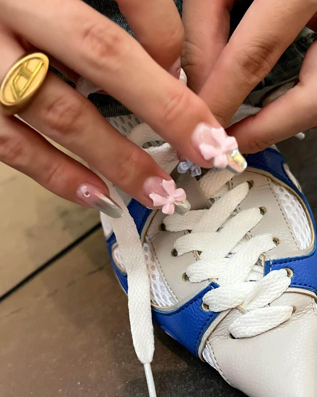 ヒロタナギサさんのインスタグラム写真 - (ヒロタナギサInstagram)「_ new🎀 #nagisa_nail 最近リボンの気分の日多く ...