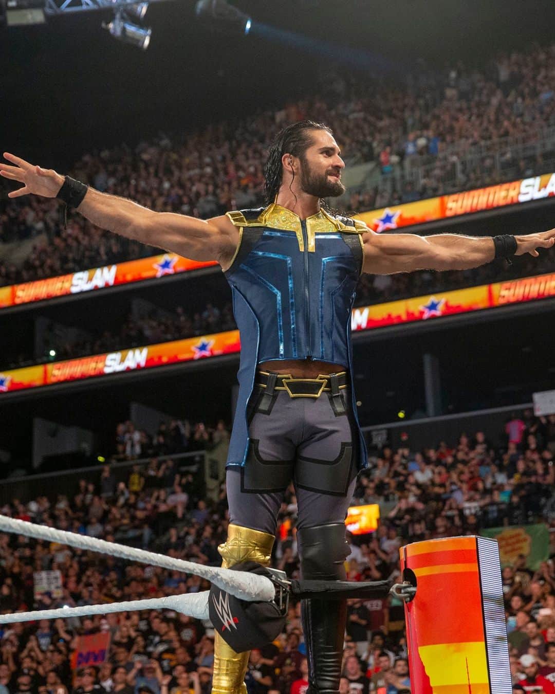 WWEさんのインスタグラム写真 - (WWEInstagram)「@wwerollins' coolest #SummerSlam ring ...