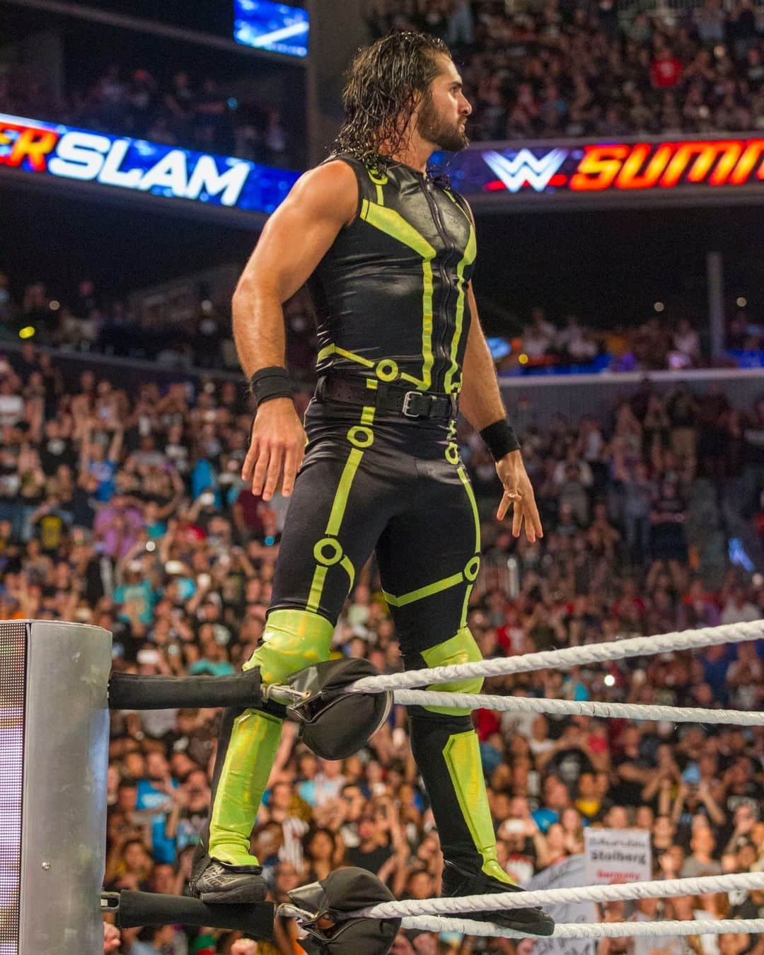 WWEさんのインスタグラム写真 - (WWEInstagram)「@wwerollins' coolest #SummerSlam ring ...