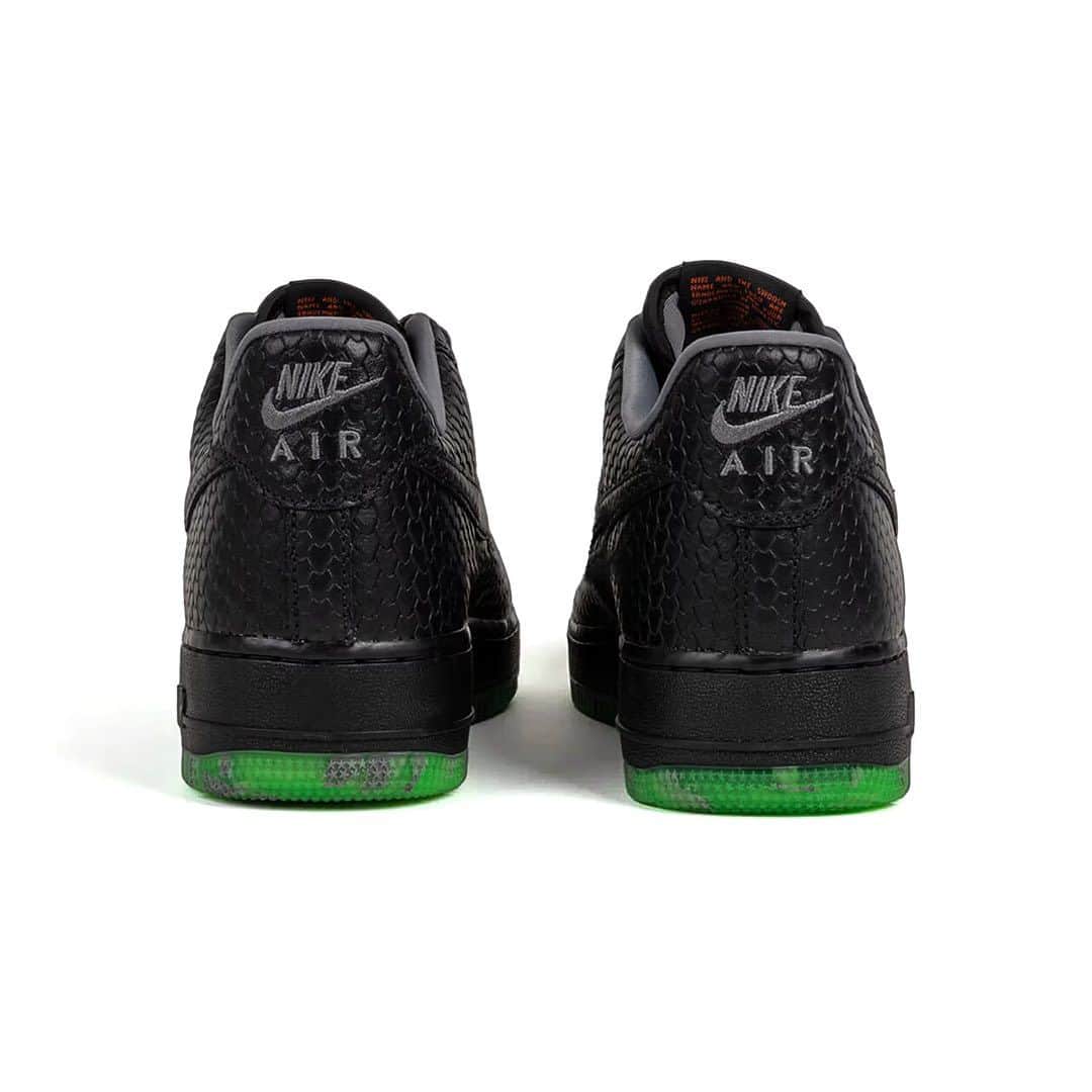 HYPEBEASTさんのインスタグラム写真 - (HYPEBEASTInstagram)「@hypebeastkicks: Halloween ...