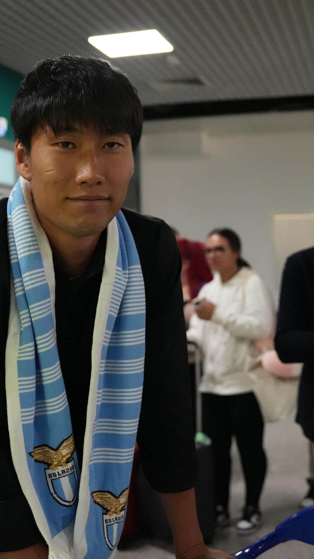 SSラツィオさんのインスタグラム動画 - (SSラツィオInstagram)「👋 Welcome to Rome, Daichi! # ...