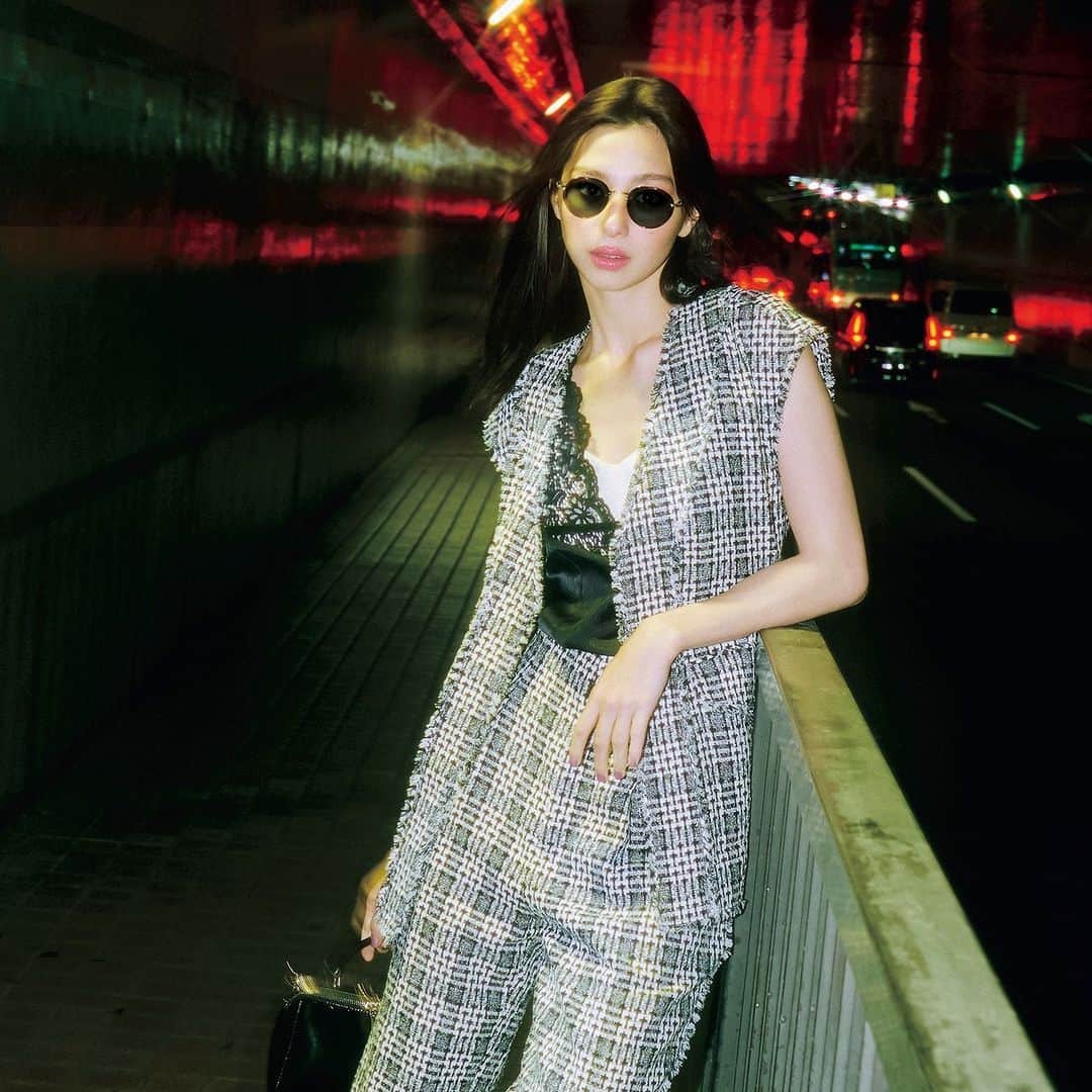 CanCamさんのインスタグラム写真 - (CanCamInstagram)「今日のコーデをかわいいと思ったら、 コメントに😍をしてね ️ 全身写真はスワイプ⏩ 8月4日、今日の東京は晴れ ...