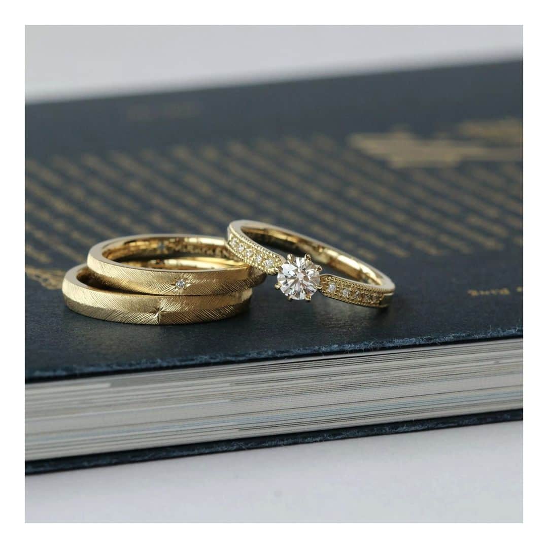 ith / イズ オーダメイド結婚指輪さんのインスタグラム写真 - (ith / イズ オーダメイド結婚指輪Instagram)「お母様から譲り受けたダイヤモンドが アンティークな雰囲気の婚約 ...