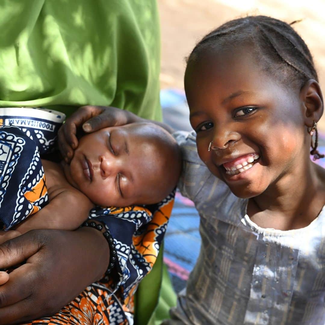 unicefさんのインスタグラム写真 - (unicefInstagram)「Breast milk is a baby's best ...