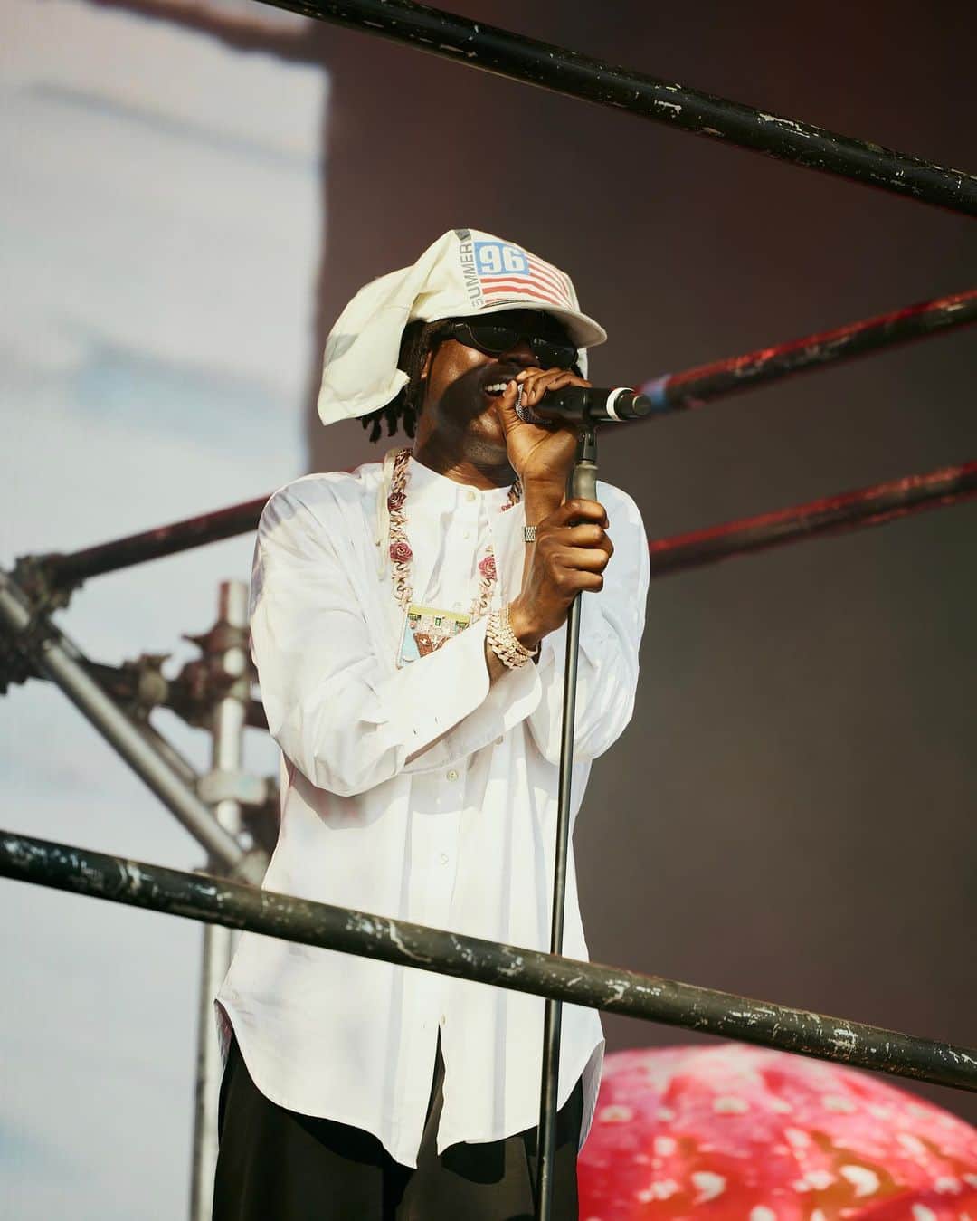 MTVさんのインスタグラム写真 - (MTVInstagram)「When @heisrema is on stage at #Lolla ...