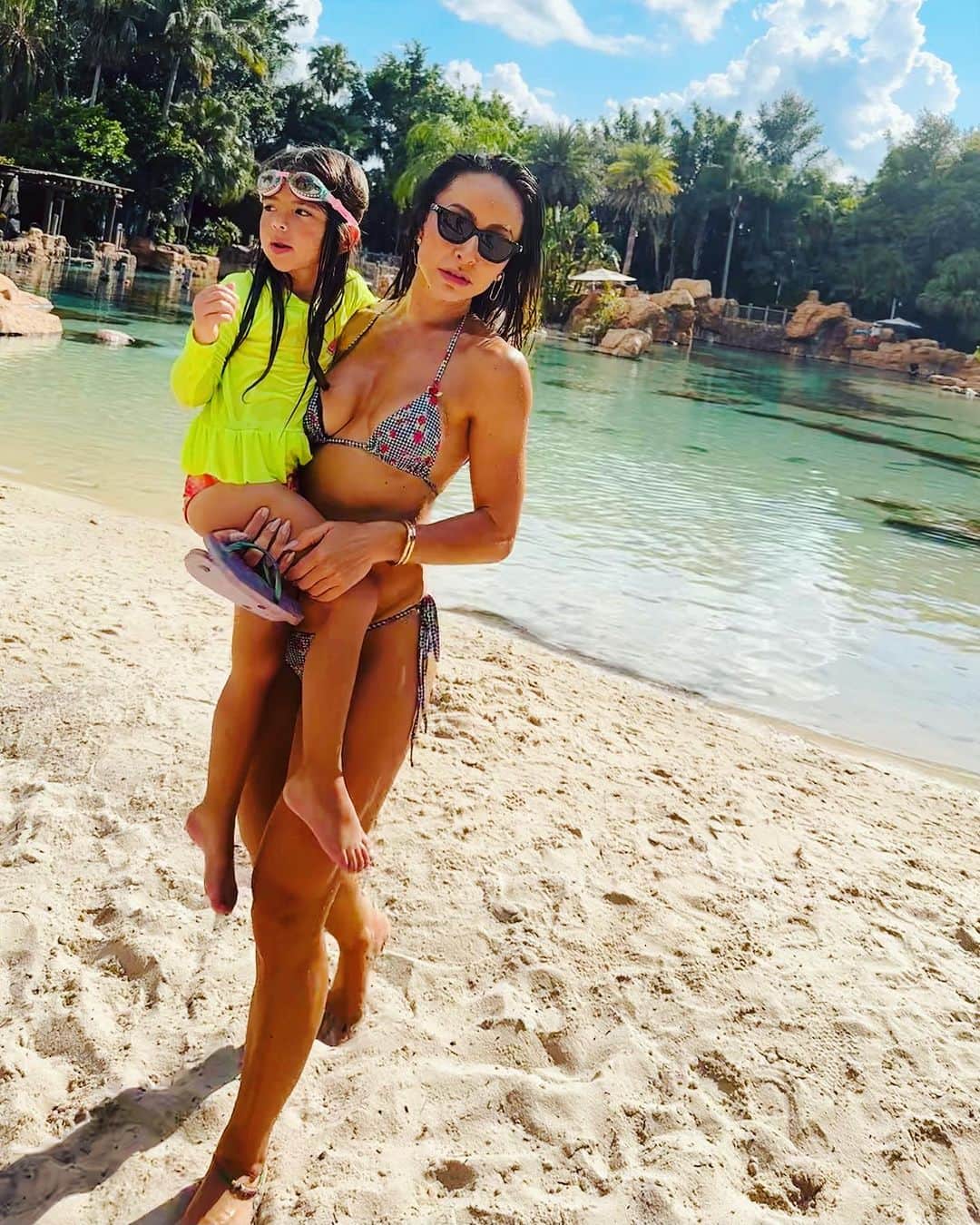 サブリナ・サトウさんのインスタグラム写真 サブリナ・サトウinstagram 「férias Com Muito Amor ♥️💛