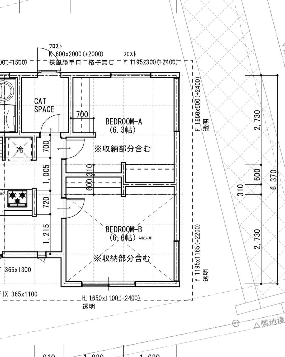 ムクリ[mukuri]さんのインスタグラム写真 - (ムクリ[mukuri]Instagram)「家から巣立つその日まで快適に。勾配天井と窓からの眺めが心地よい個室〜素朴さの中に小さな贅沢を ...