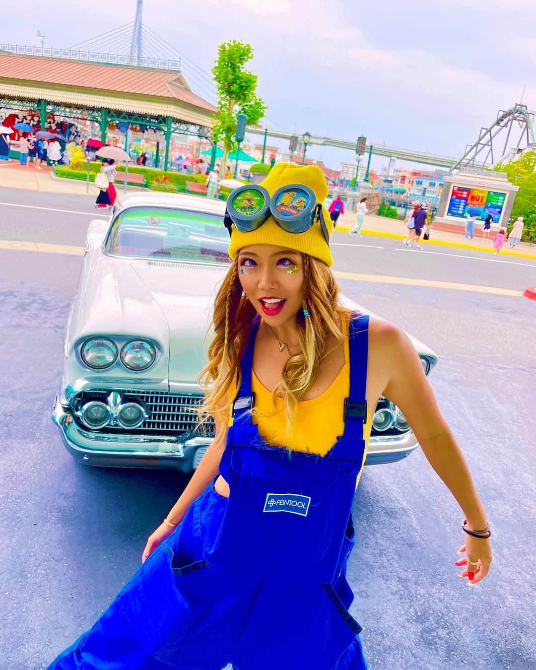 つっきさんのインスタグラム写真 - (つっきInstagram)「USJでアヘ顔発動🤪💗 楽しかったなー👏 まさかのうちら以外 ミニオン居なかった🤣 時代はマリオですね🍄🌟 時差投稿連発しよ😇 ...