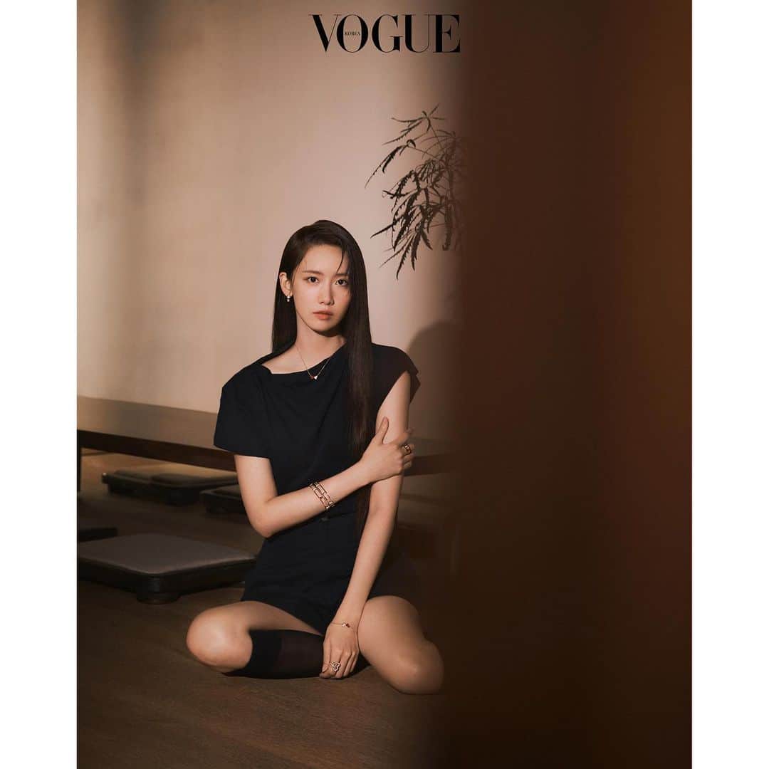ユナさんのインスタグラム写真 ユナinstagram 「 Qeelinjewellery Voguekorea」8月5日 15時45