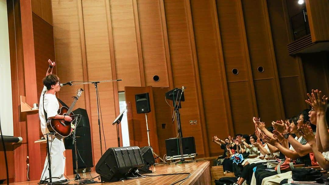 FM802さんのインスタグラム写真 - (FM802Instagram)「BLUE ENCOUNT #田邊駿一 を迎えて ROCK KIDS 802-OCHIKEN Goes ON!!- 畿央 ...