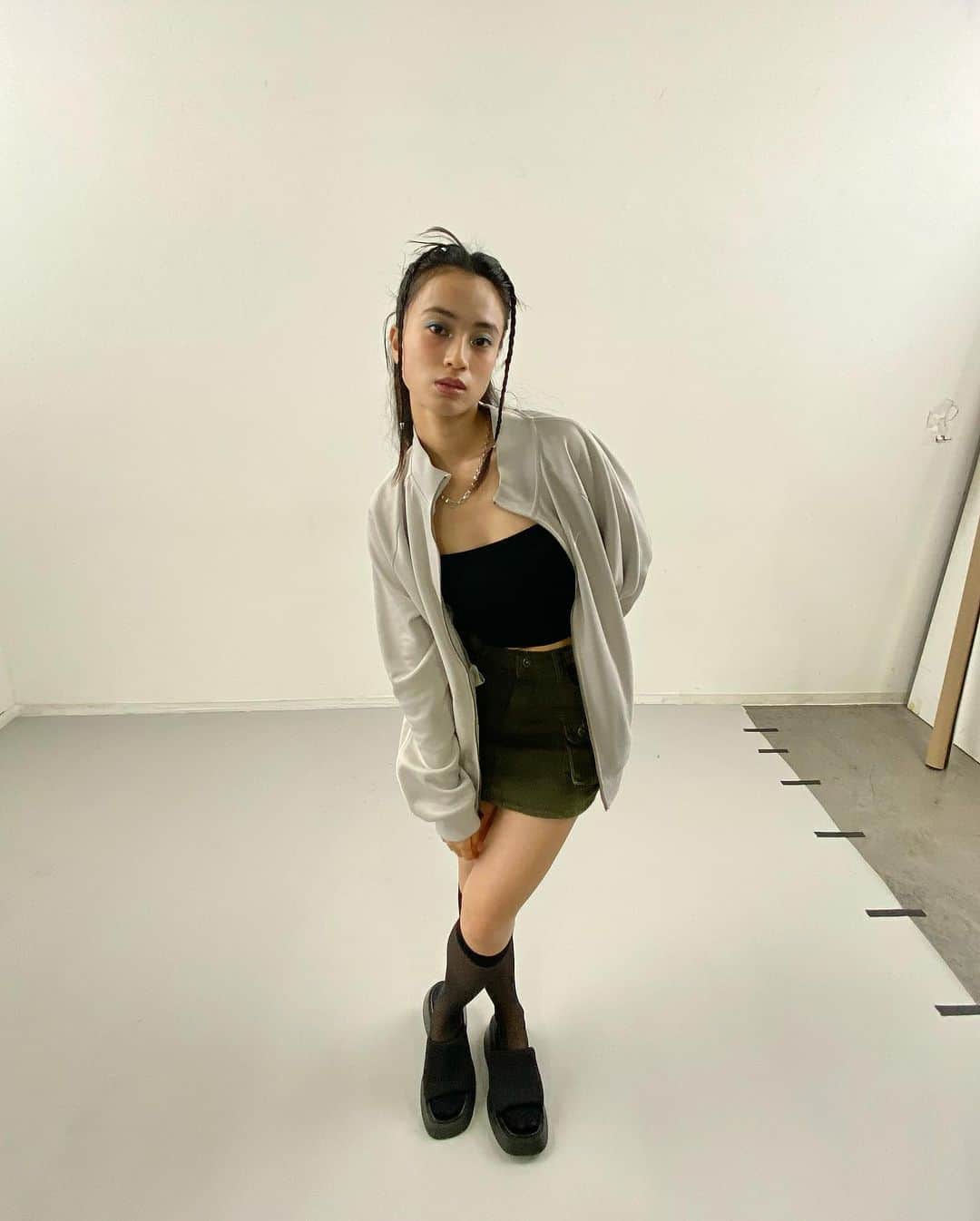 JELLY編集部さんのインスタグラム写真 - (JELLY編集部Instagram)「【JELLY8月号 #玖瑠実 オフショット📷 ️】 巻頭 ...