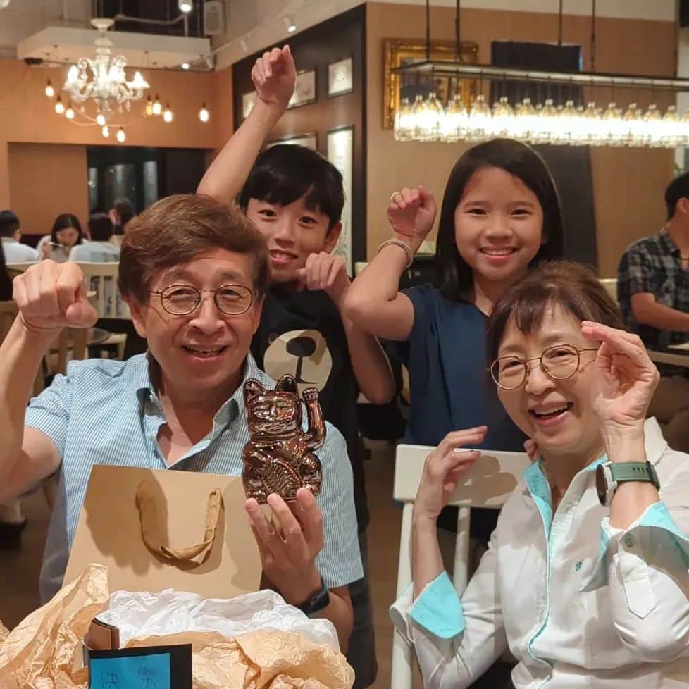 The Twins Chelsea & Jesperさんのインスタグラム - (The Twins Chelsea & Jesper ...