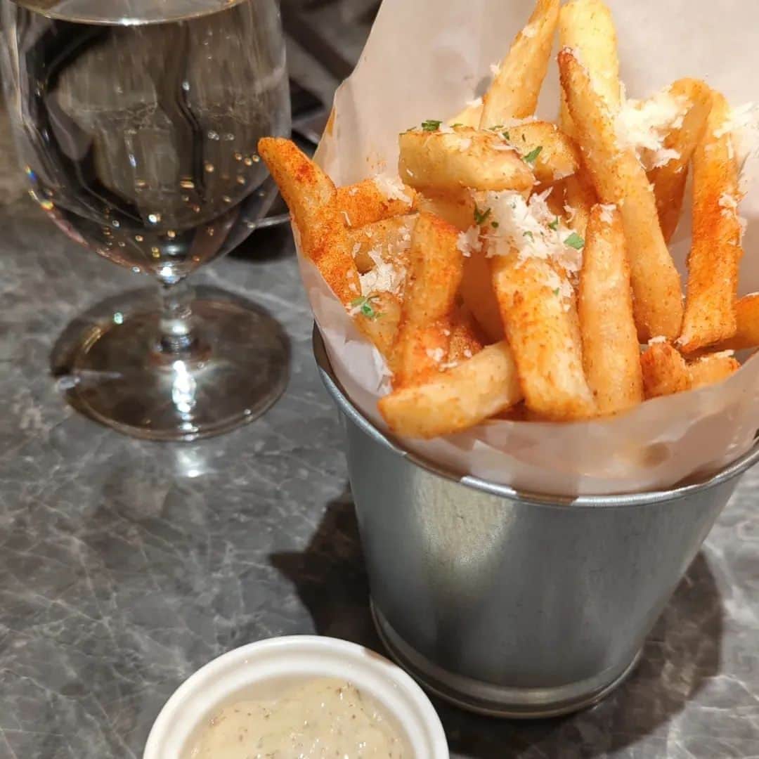 The Twins Chelsea & Jesperさんのインスタグラム写真 - (The Twins Chelsea ...