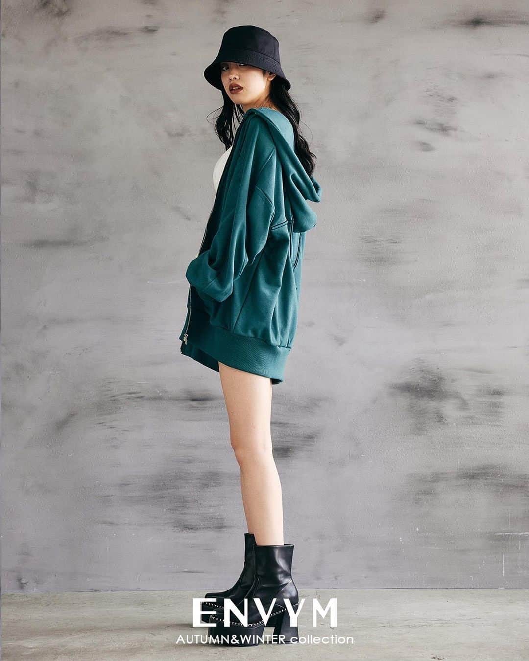 ENVYMさんのインスタグラム写真 - (ENVYMInstagram)「【𝟐𝟎𝟐𝟑 𝐀𝐔𝐓𝐔𝐌𝐍&𝐖𝐈𝐍𝐓𝐄𝐑 𝐜𝐨𝐥𝐥𝐞𝐜𝐭𝐢𝐨𝐧】 ⁡ ENVYM AUTUMN&WINTER ...