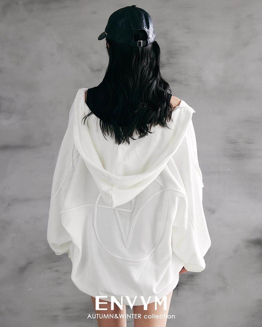 ENVYMさんのインスタグラム写真 - (ENVYMInstagram)「【𝟐𝟎𝟐𝟑 𝐀𝐔𝐓𝐔𝐌𝐍&𝐖𝐈𝐍𝐓𝐄𝐑 𝐜𝐨𝐥𝐥𝐞𝐜𝐭𝐢𝐨𝐧】 ⁡ ENVYM AUTUMN&WINTER ...