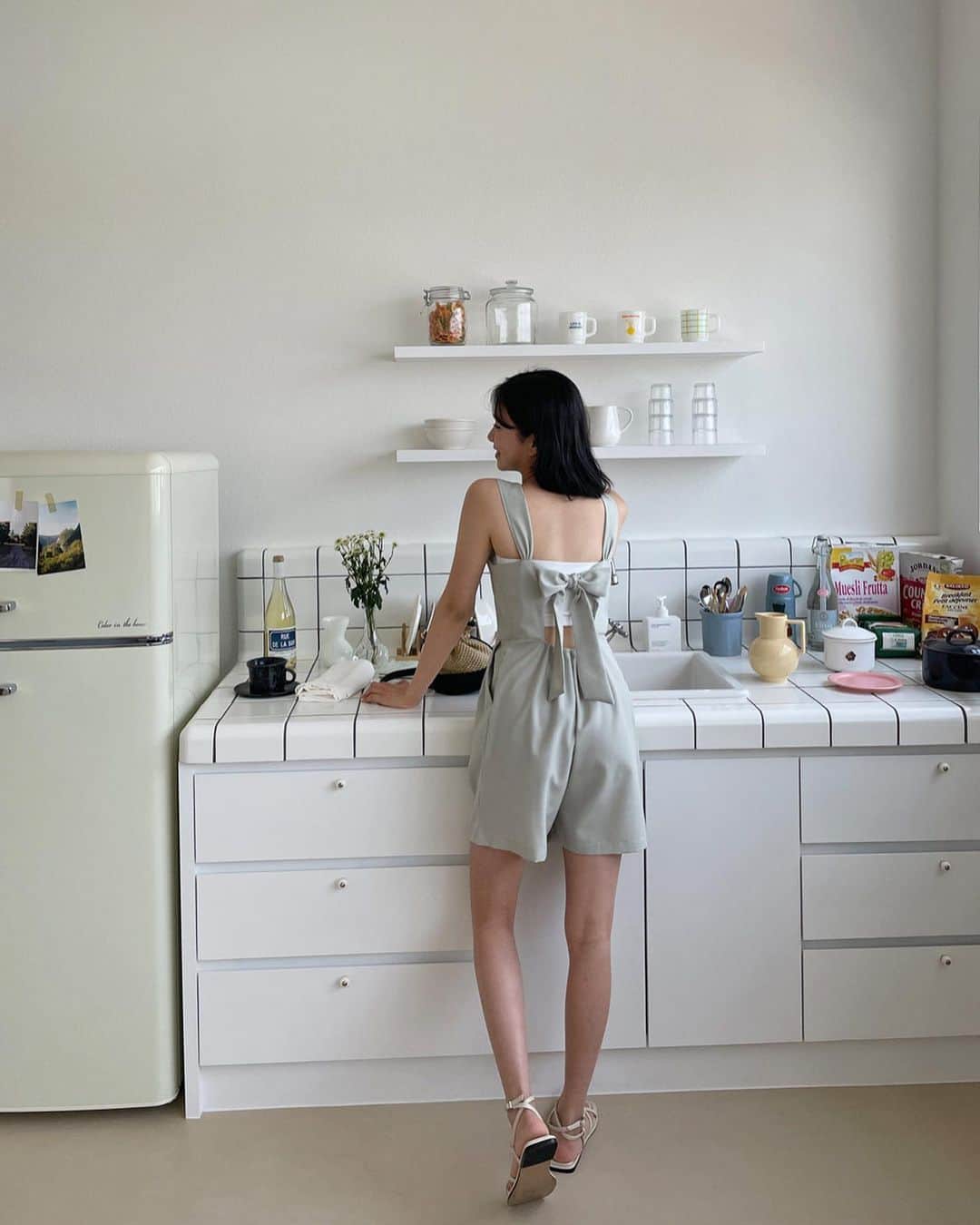 DHOLICさんのインスタグラム写真 - (DHOLICInstagram)「人気の『オールインワン』Pickup🌼 程よくリラックス感があってドレッシー。 いいとこどりのお洒落見えアイテム ...