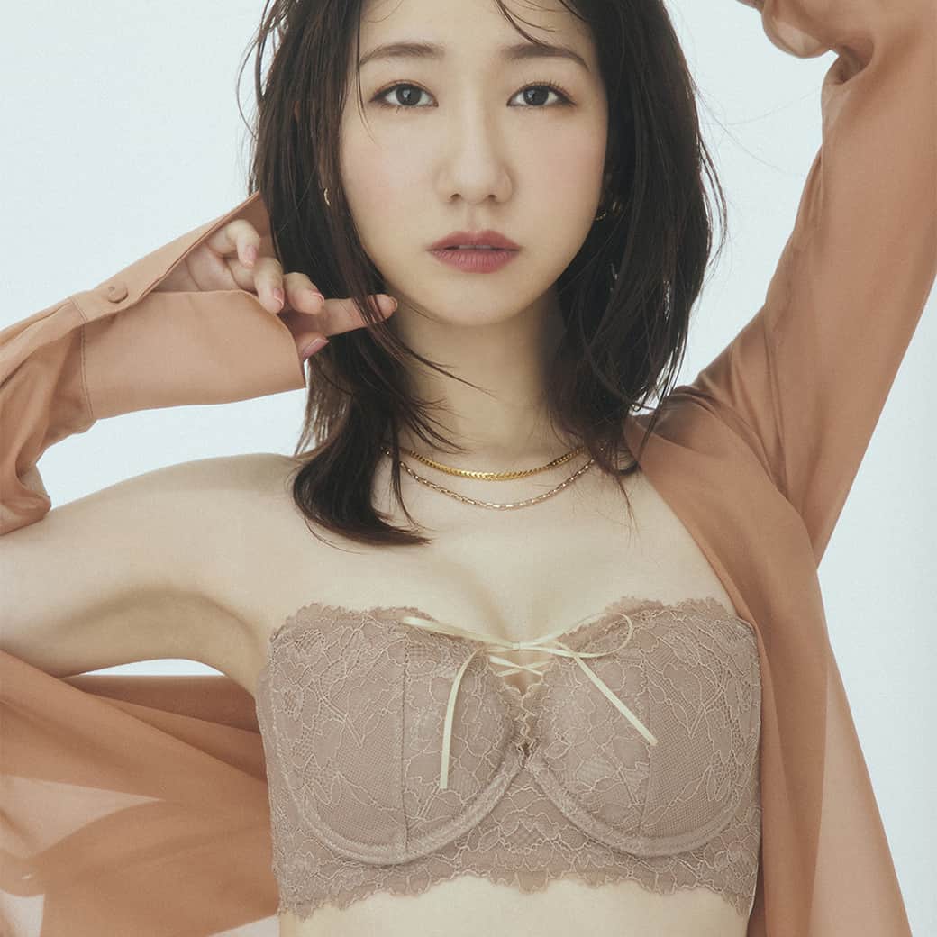 下着通販 SHIROHATO / 白鳩さんのインスタグラム写真 - (下着通販 SHIROHATO / 白鳩Instagram)「𝖸𝗎𝗄𝗂 𝖪𝖺𝗌𝗁𝗂𝗐𝖺𝗀𝗂 × 𝖱𝖠𝖵𝖨𝖩𝖮𝖴𝖱 セクシーに ...