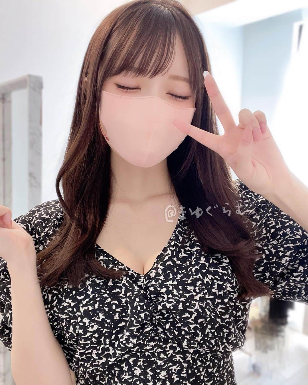 まゆぐらむさんのインスタグラム写真 - (まゆぐらむInstagram)「🌸 東京に来たママとお出かけした日の私服🗼💕 ダルメシアン柄の ...