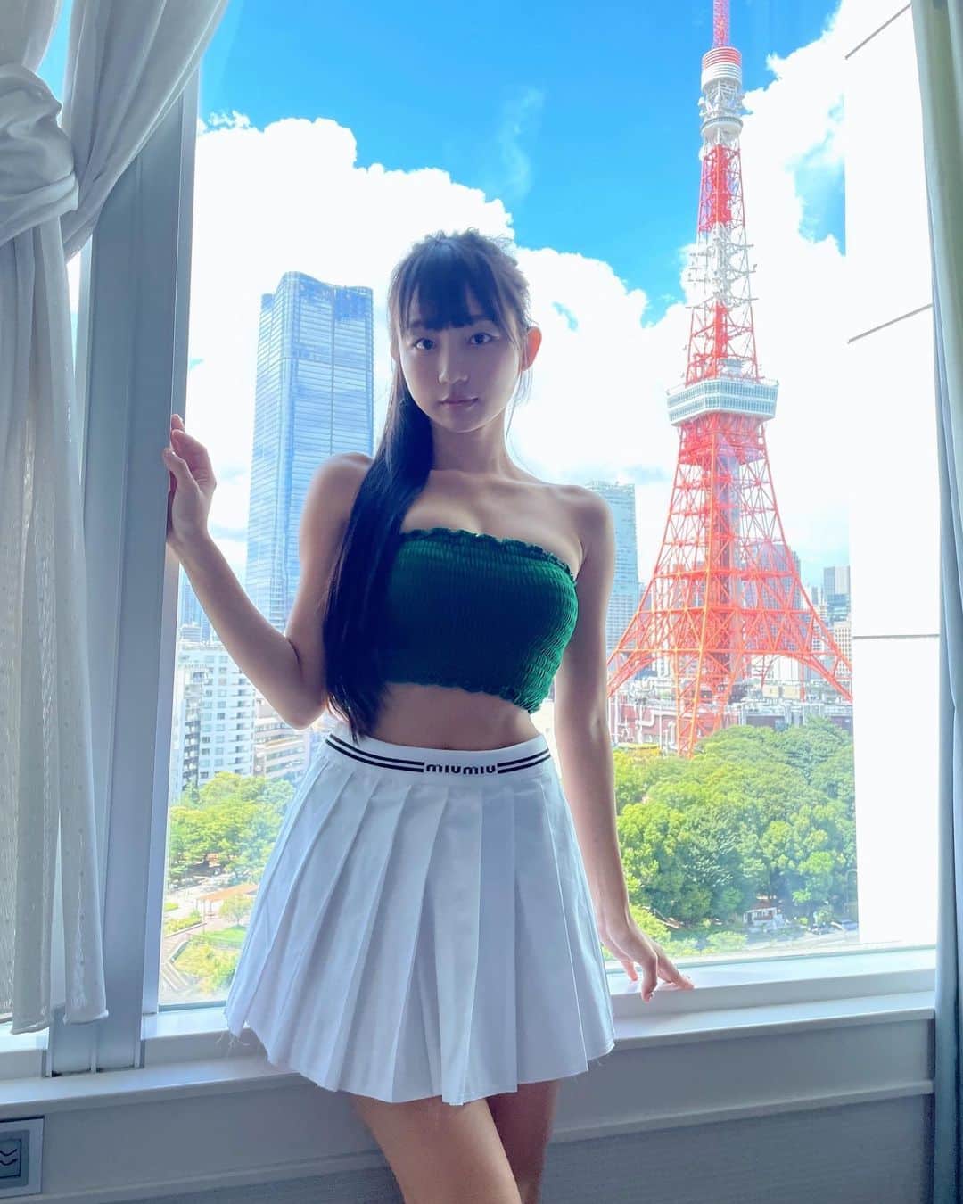 ピョ・ウンジさんのインスタグラム写真 - (ピョ・ウンジInstagram)「1st写真集「輪舞曲(ロンド)」 8/10発売‼️ ウンジの ...