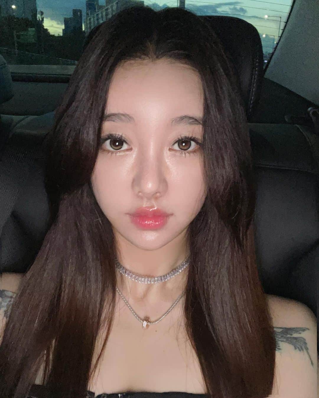 チョ・ミニョンさんのインスタグラム写真 チョ・ミニョンinstagram 「4일만에 3kg 뼀습니다 실시간셀카 🐷 집다트 1기분들