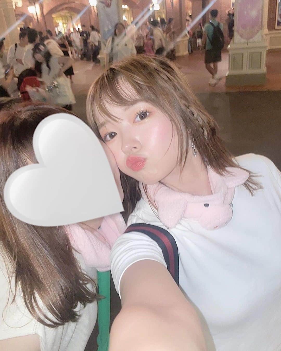 橋本紗奈さんのインスタグラム写真 - (橋本紗奈Instagram)「でぃずにー！𓅿 . . アフターファイブで行った☽ この季節にはピッタリ ...