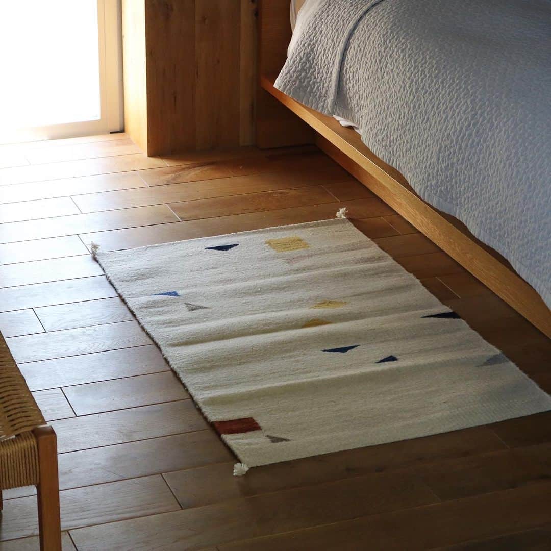 graf studioさんのインスタグラム写真 - (graf studioInstagram)「graf shopにて「Ropa, vestido y vivienda en México ...