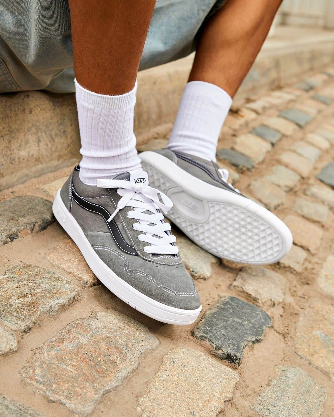 FOOTASYLUMさんのインスタグラム写真 - (FOOTASYLUMInstagram)「Cruze control. 👟 Pick up ...