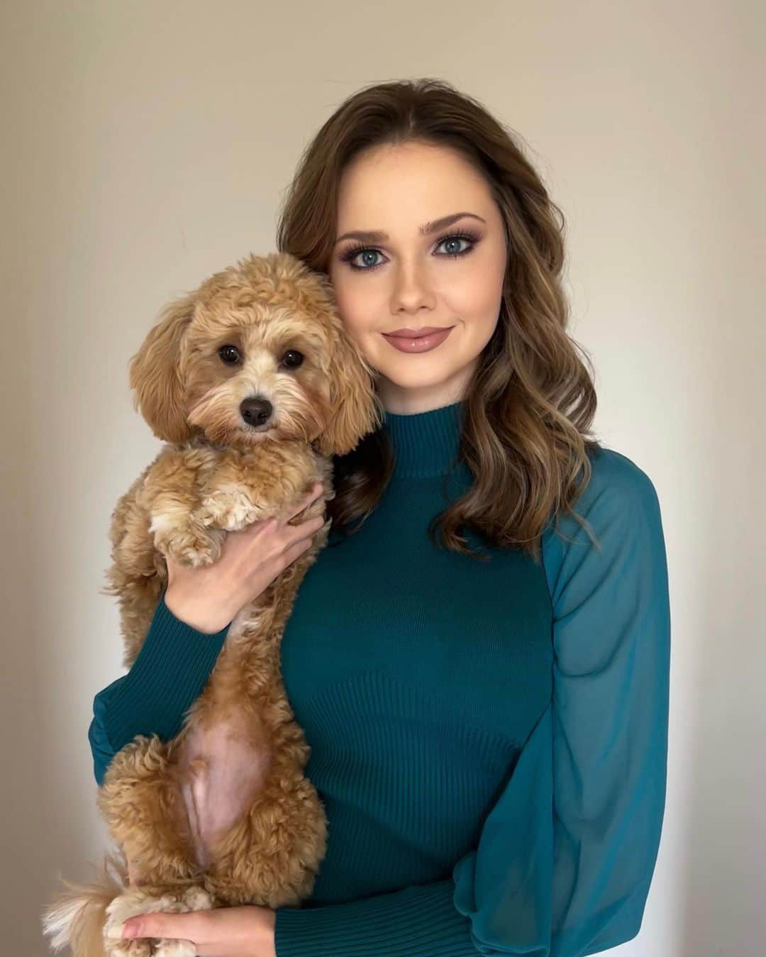 Dana Raeさんのインスタグラム写真 - (Dana RaeInstagram)「We’re back 💞 @fashionnova ...