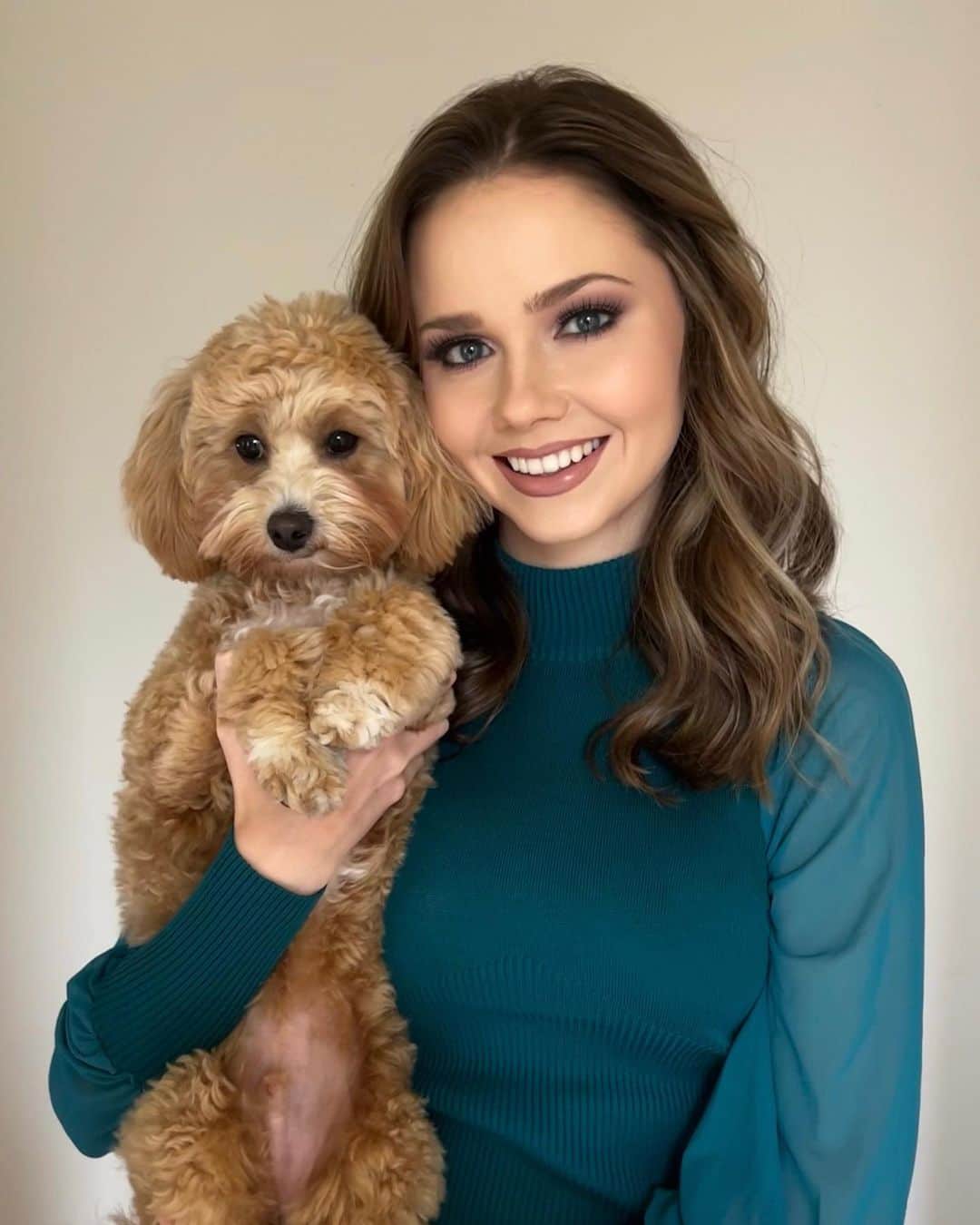 Dana Raeさんのインスタグラム写真 - (Dana RaeInstagram)「We’re back 💞 @fashionnova ...