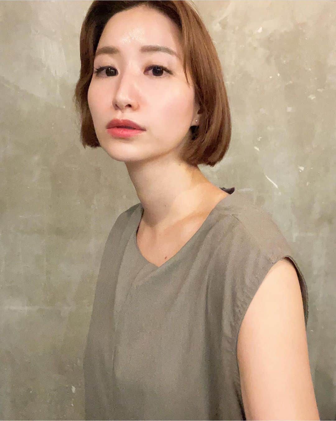 伊藤沙菜さんのインスタグラム写真 伊藤沙菜instagram 「・ どーしても前髪だけ切りたくて 急遽カリスマ