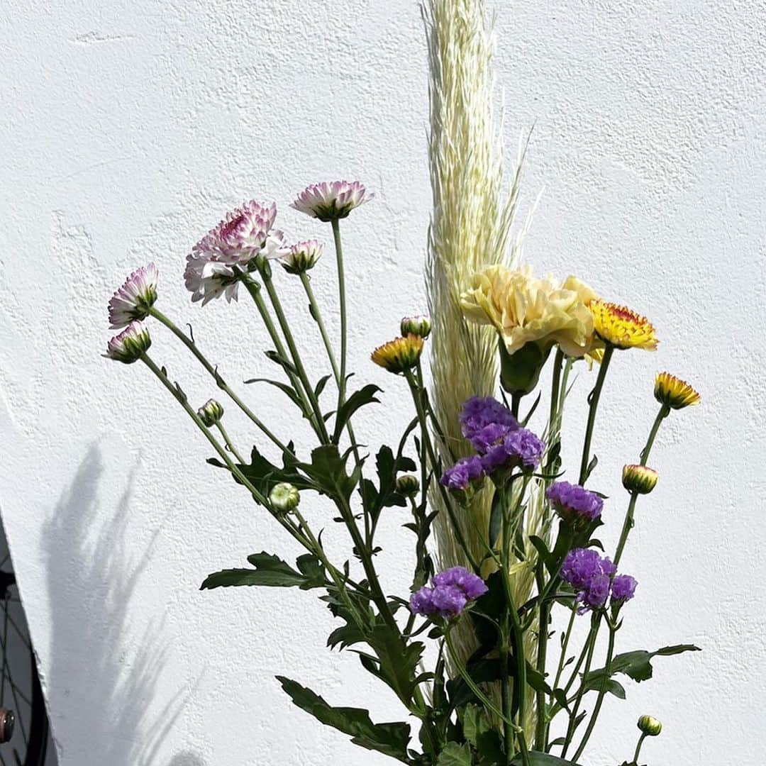 MILLE ECLAT.さんのインスタグラム写真 - (MILLE ECLAT.Instagram)「8/13(日)はお盆の入りです。 当店では良質なホオズキ、 お盆のアレンジメントや花束、お ...
