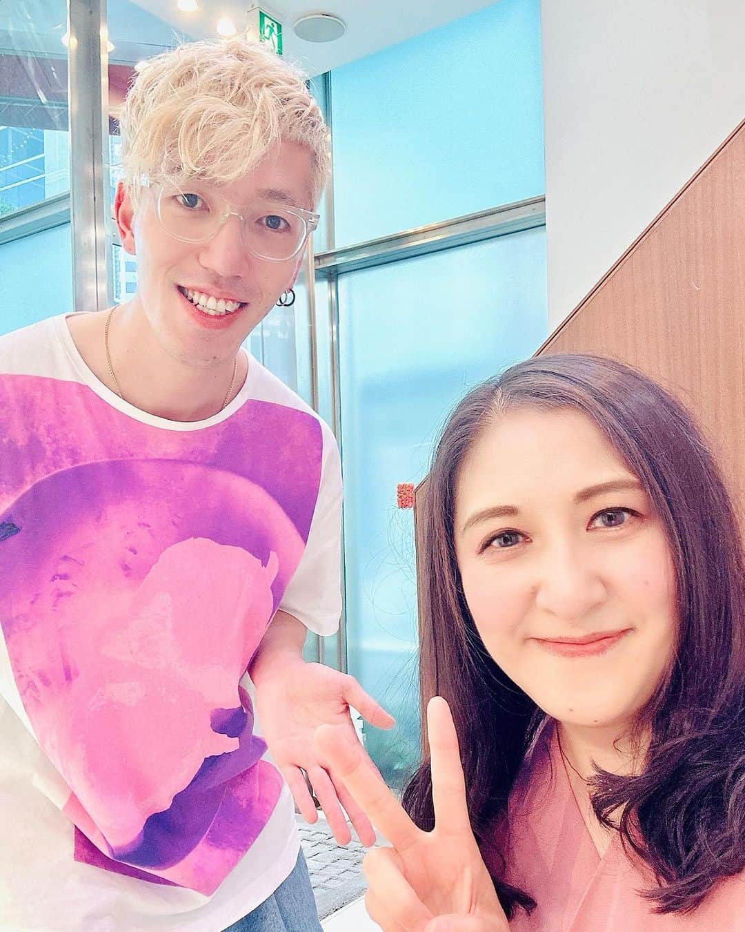 大越かず江さんのインスタグラム写真 - (大越かず江Instagram)「 素敵になるために🌱 髪切って美しくなりました💛😊💛 藤尾さんの美脳 ...