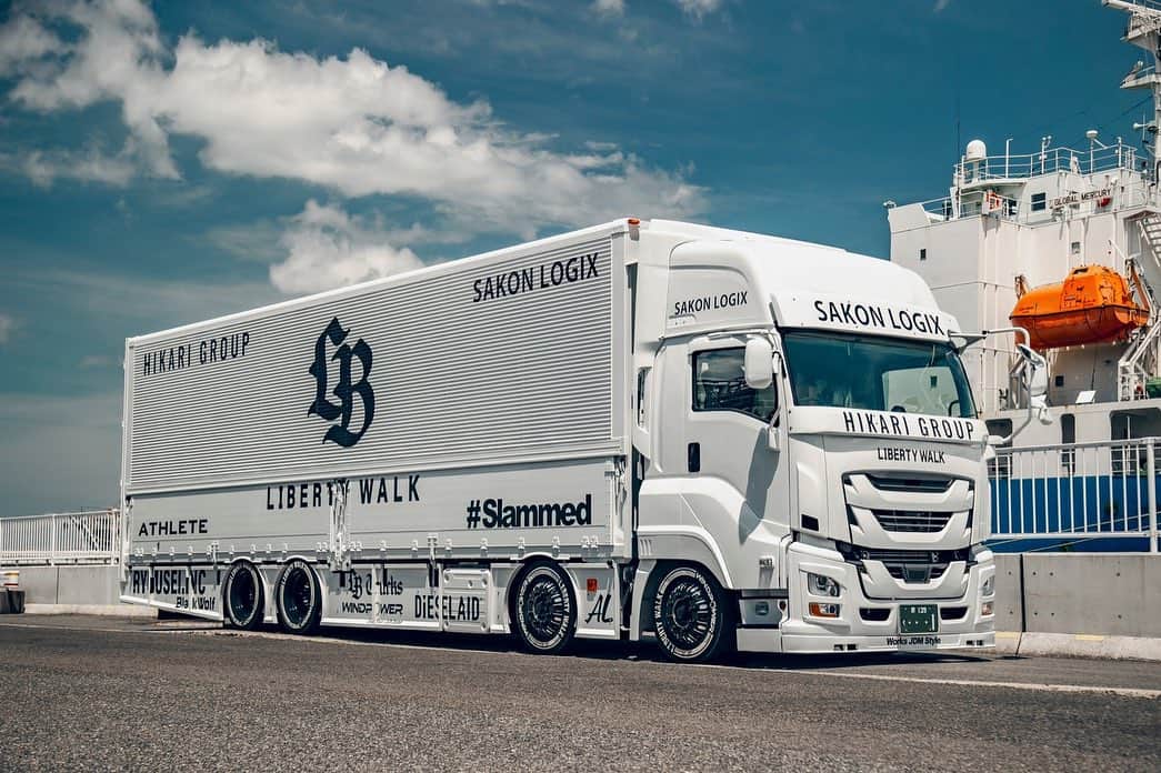 Wataru Katoさんのインスタグラム写真 - (Wataru KatoInstagram)「NEW LB⚡️TRUCKS ISUZU ...