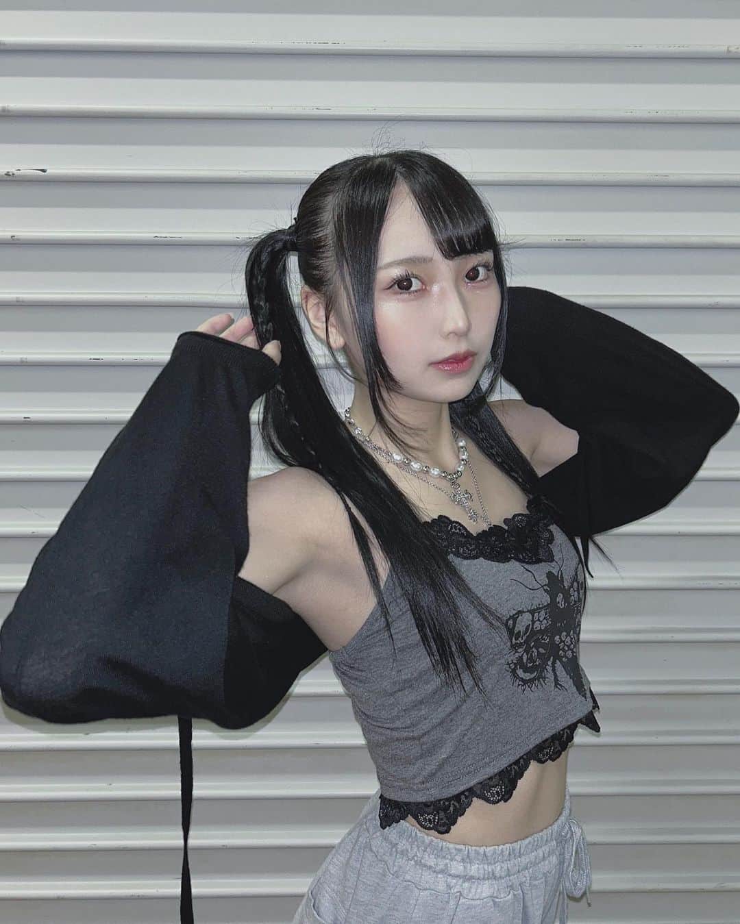 前田令子さんのインスタグラム写真 - (前田令子Instagram)「夏苦手なりに楽しんでる #code#volcanandaphrodite#viviennewestwood#shien ...