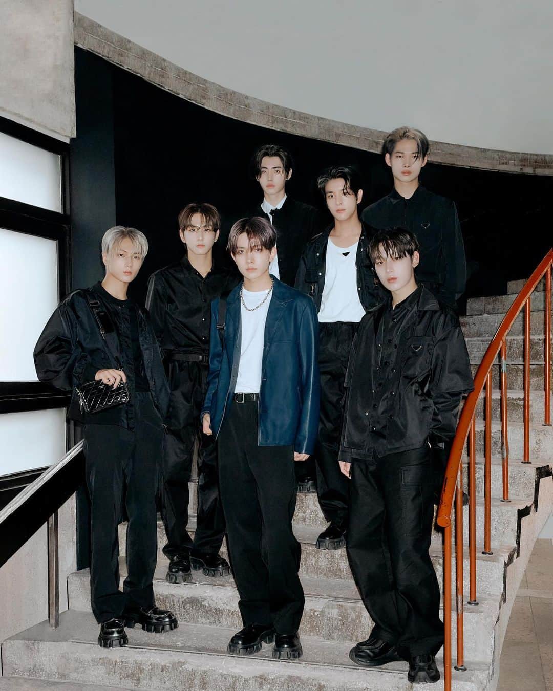 プラダさんのインスタグラム写真 - (プラダInstagram)「Prada Ambassadors Enhypen, Taeri Kim ...