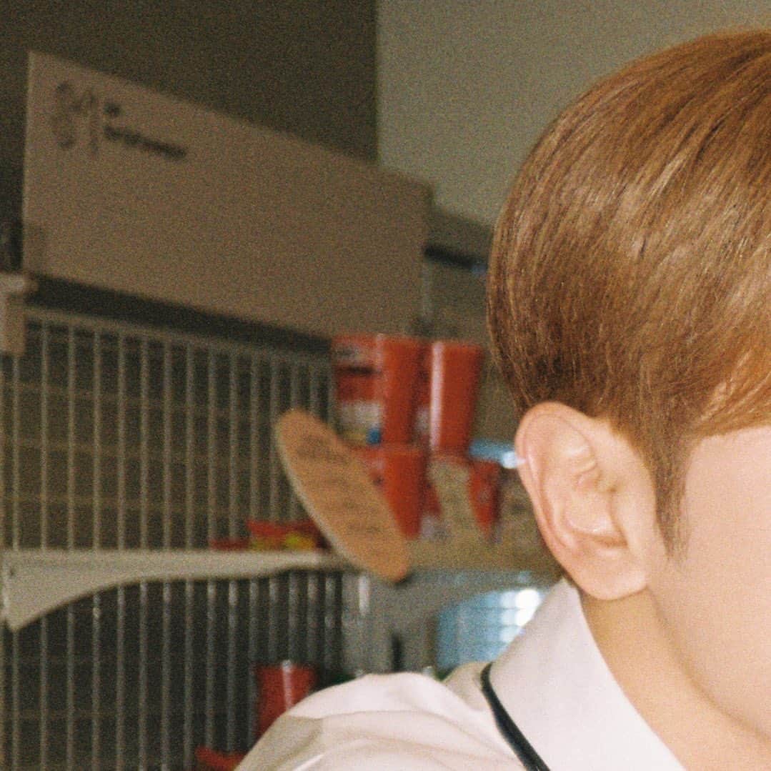 SHINeeさんのインスタグラム写真 - (SHINeeInstagram)「KEY 키 The 2nd Mini Album ...